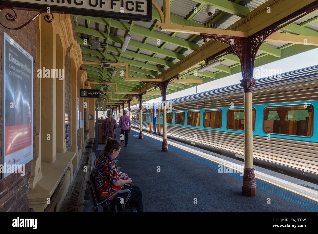 Sydney to melbourne xpt train hi-res stock photography and images - Alamy