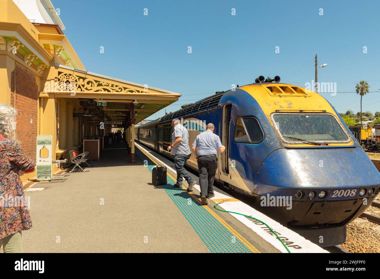 Trainlink hi-res stock photography and images - Alamy