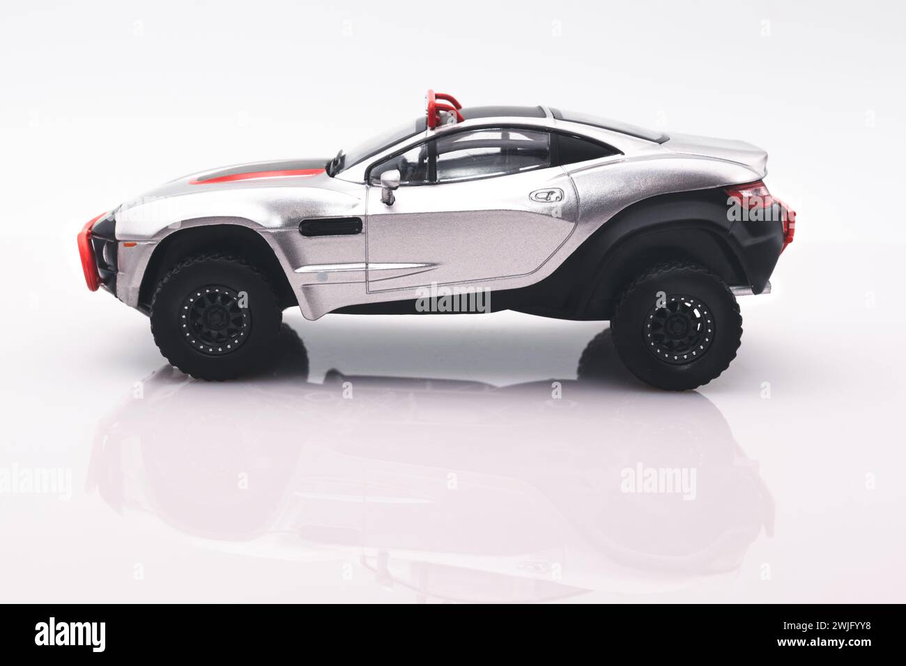 Fast&Furious Local Motors Rally Fighter 1:43 model car, side view ...