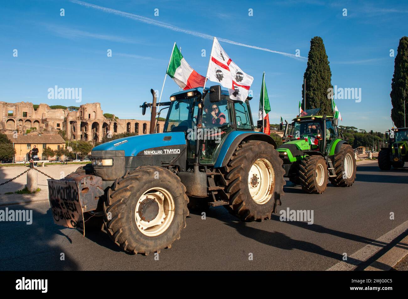 Trattori italia hi-res stock photography and images - Alamy