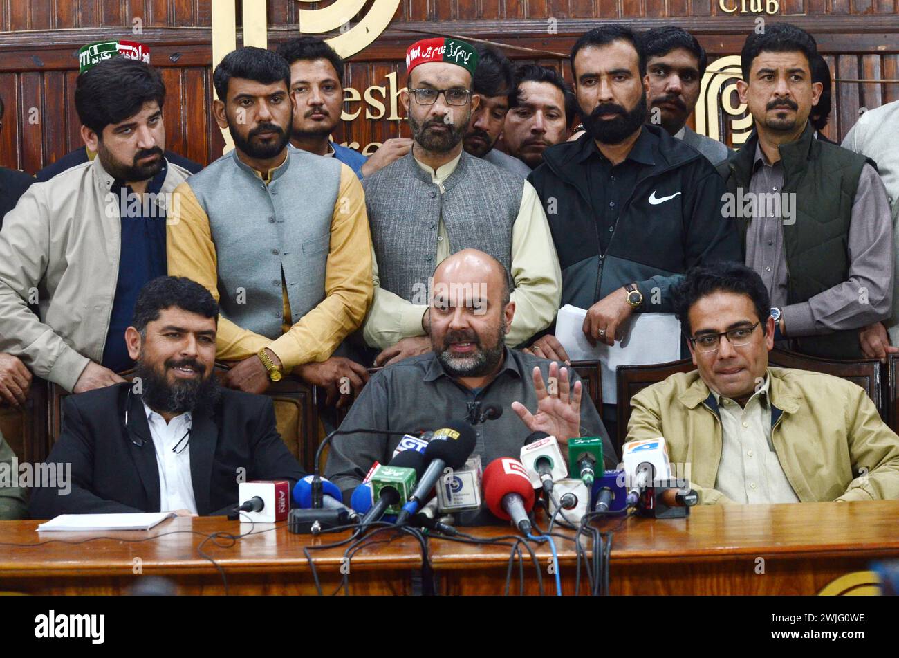 Peshawar, Peshawar, Pakistan. 15th Feb, 2024. Taimur Khan Jhagra holds ...