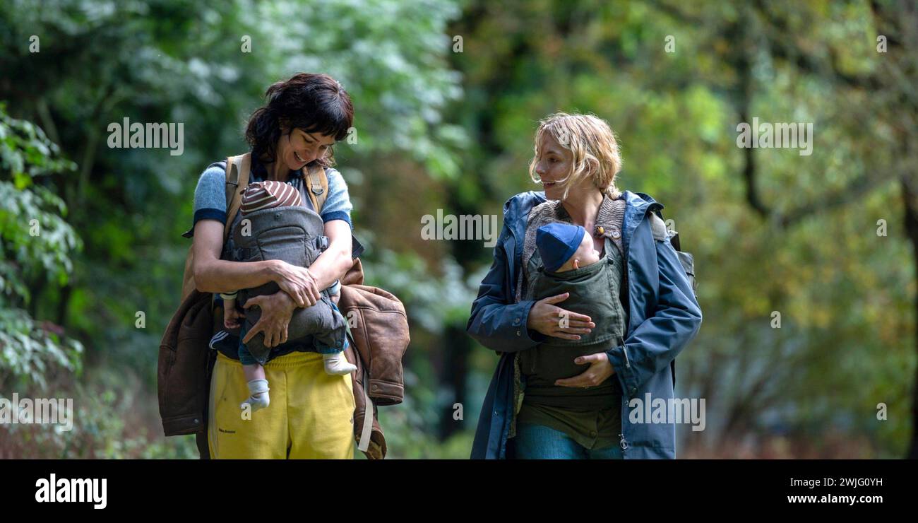 THE END WE START FROM, from left: Katherine Waterston, Jodie Comer ...