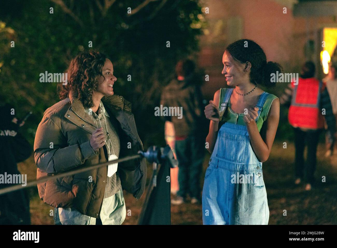 SUNCOAST, from left: director Laura Chinn, Nico Parker on set, 2024. ph: Eric Zachanowich ...