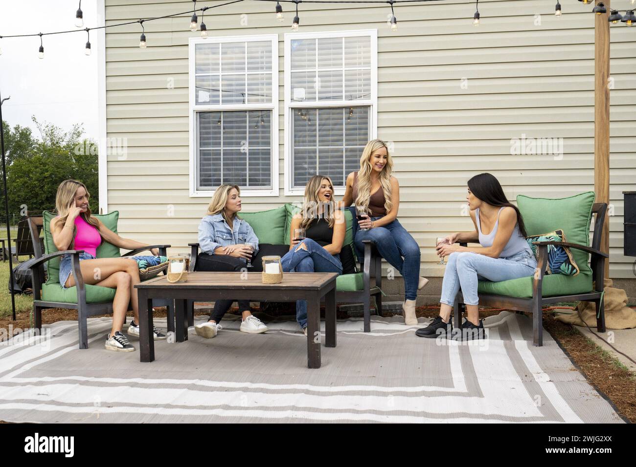 FARMER WANTS A WIFE, from left: Daters Brooke Wyman, Erin Sossaman ...