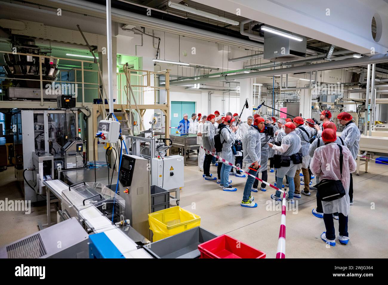 BUNDESWIRTSCHAFTSMINISTER BESUCHT VIBA-WERK IN FLOH-SELIGENTAHL 15/02 ...