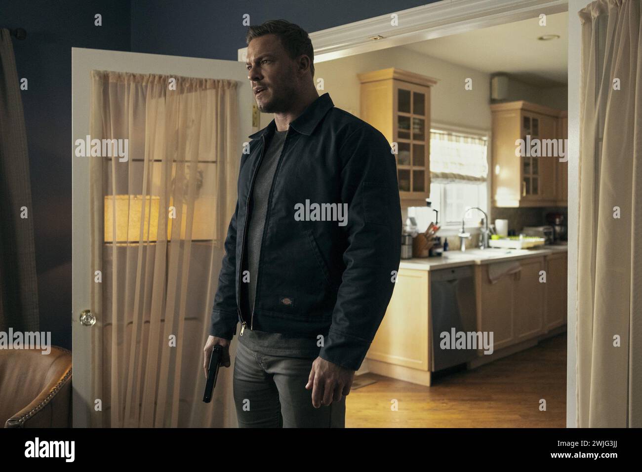 REACHER, Alan Ritchson, The Man Goes Through', (Season 2, ep. 207 ...