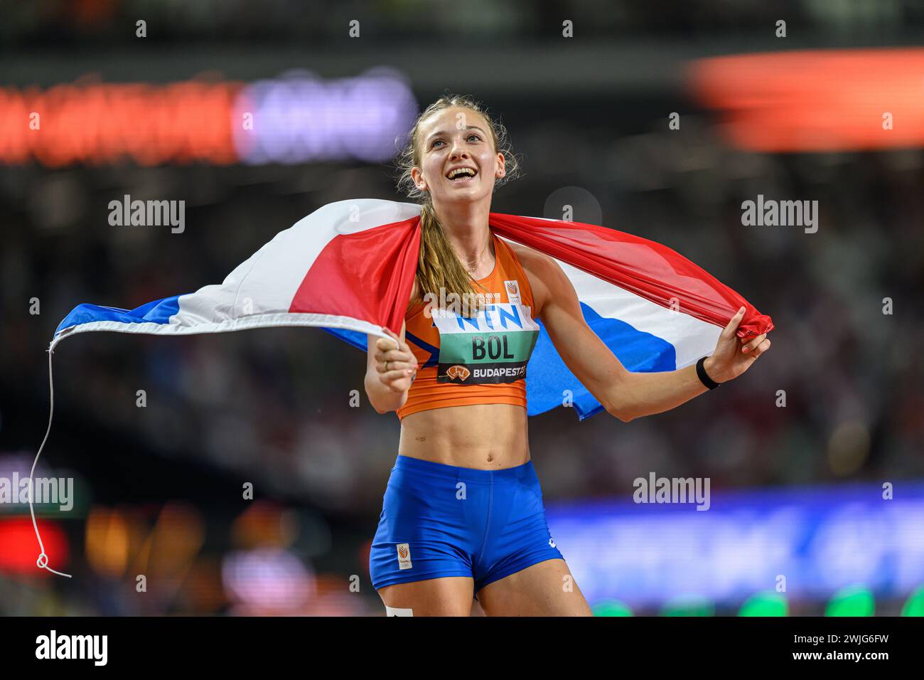 Femke BOL celebrating his medal with the flag in the Budapest 2023 ...