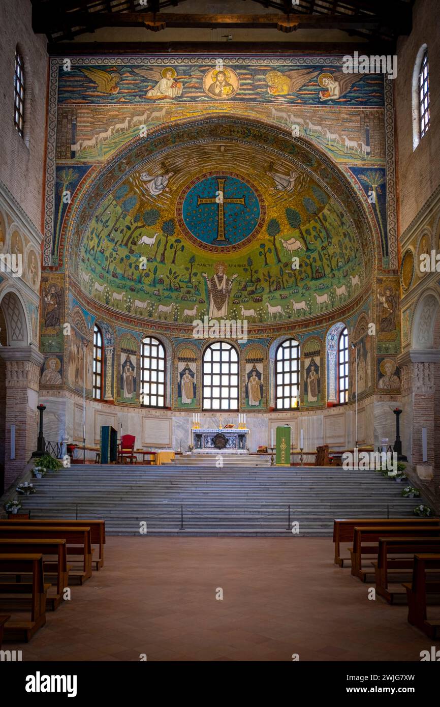 Interior of Basilica of Sant’Apollinare in Classe. Ravenna, Emilia ...