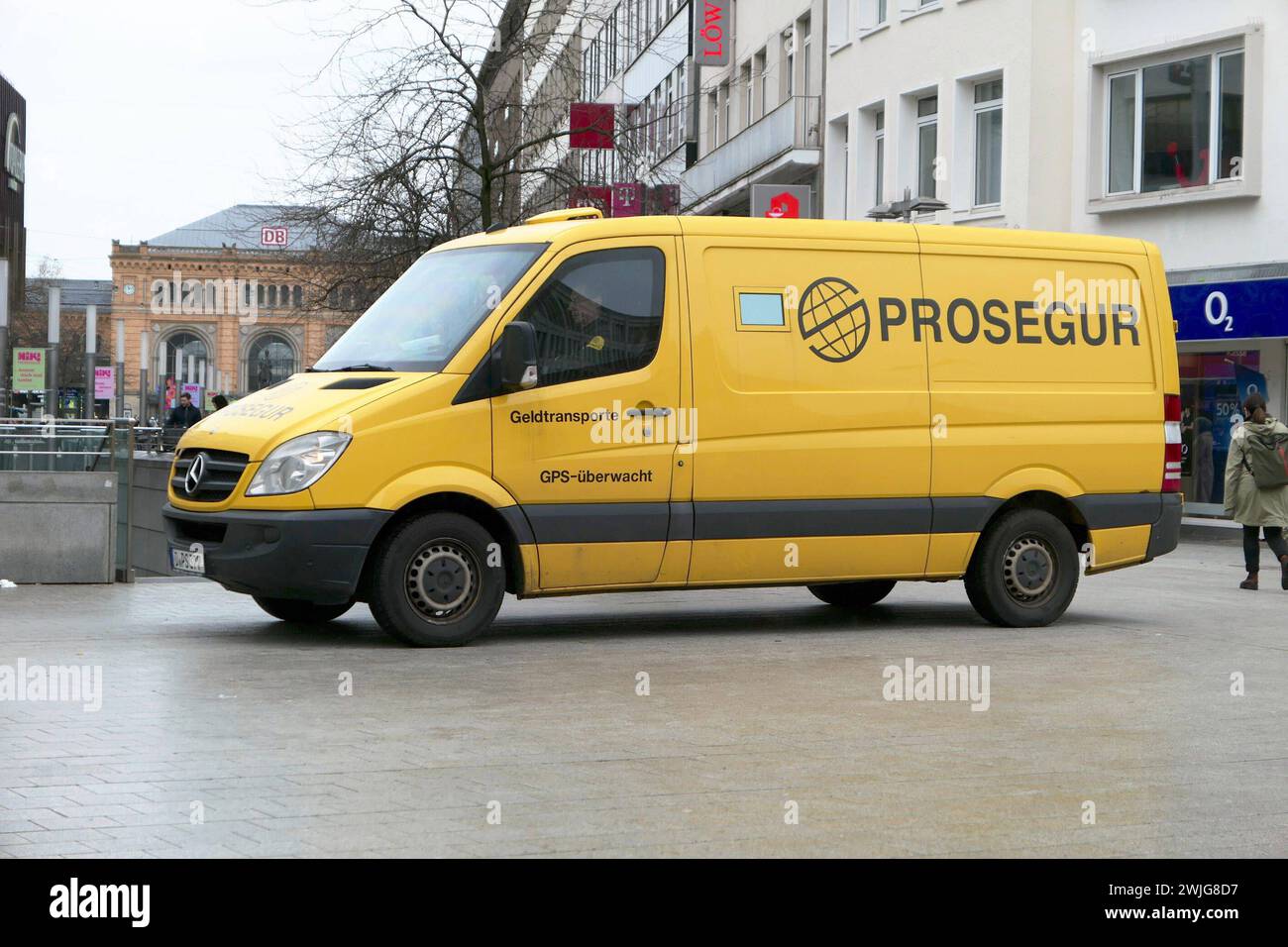 Prosegur Geldtransporter - gesehen am 15.02.2024 in Hannover am Kröpcke ...