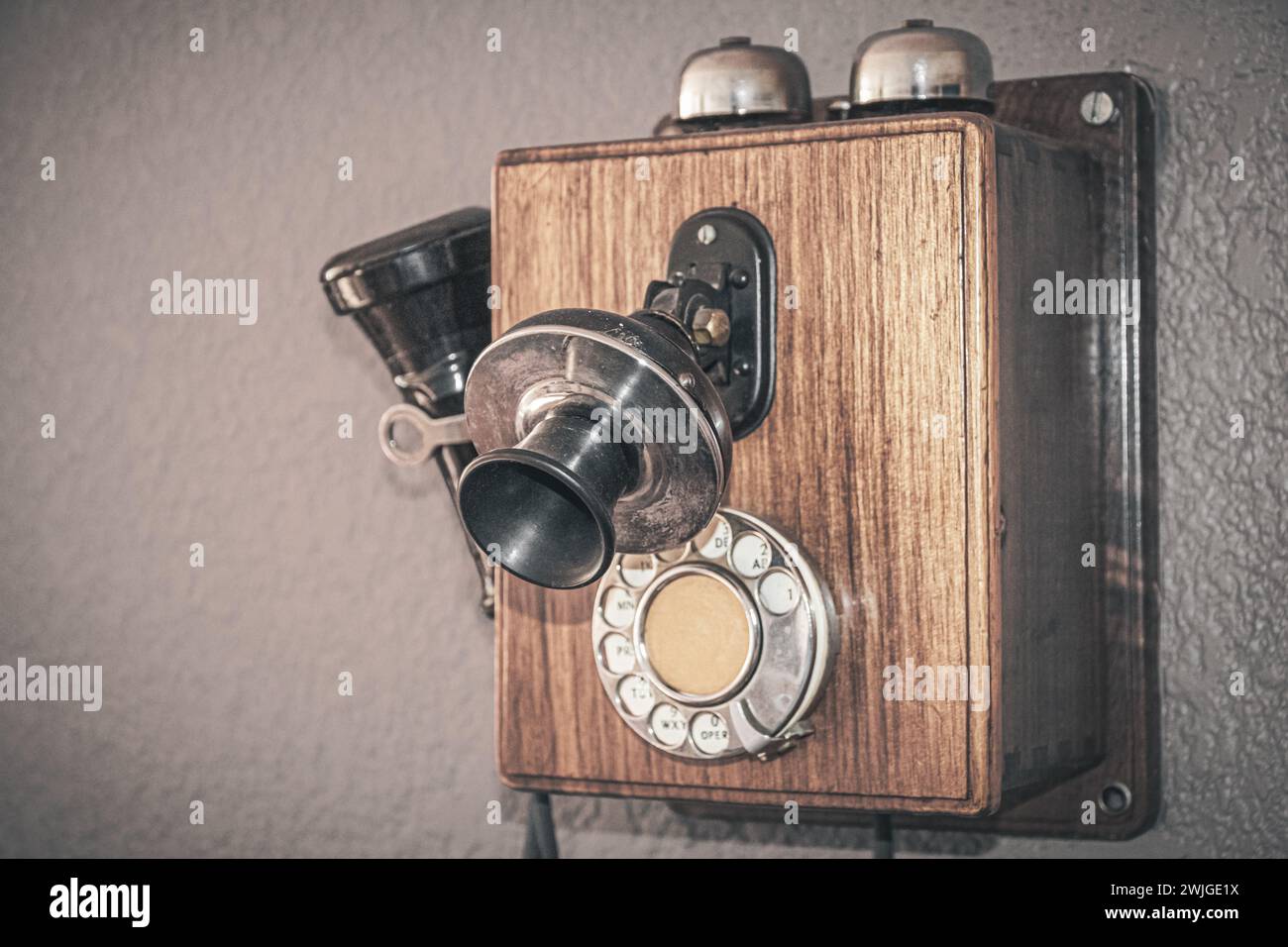 Antique wall telephone hi-res stock photography and images - Alamy