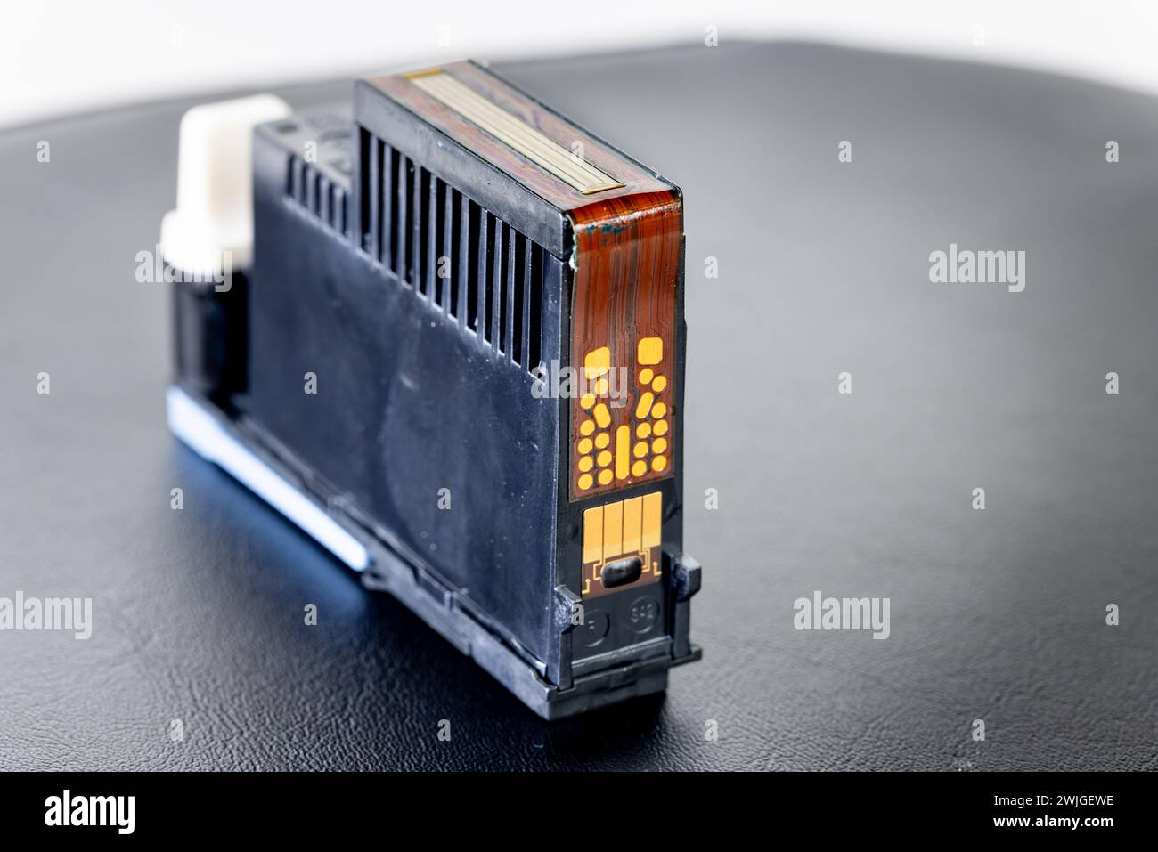 Piezoelectric device hi-res stock photography and images - Alamy