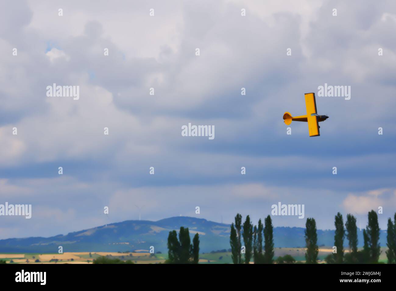 Single engine airplane hi-res stock photography and images - Alamy