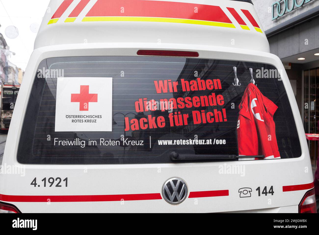 Rettungsautos hi-res stock photography and images - Alamy