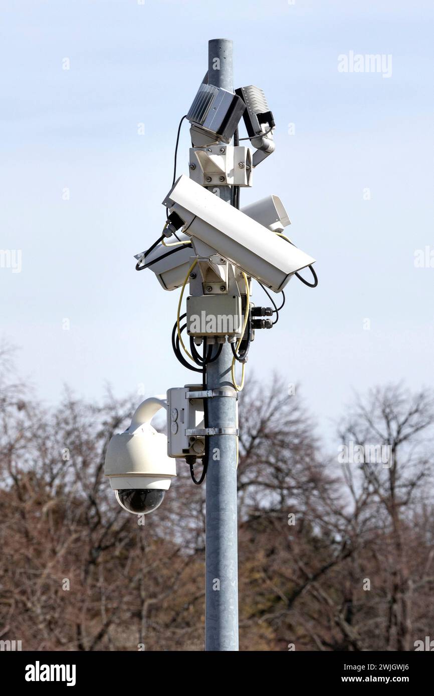 Sicherheitstechnische einrichtung hi-res stock photography and images ...