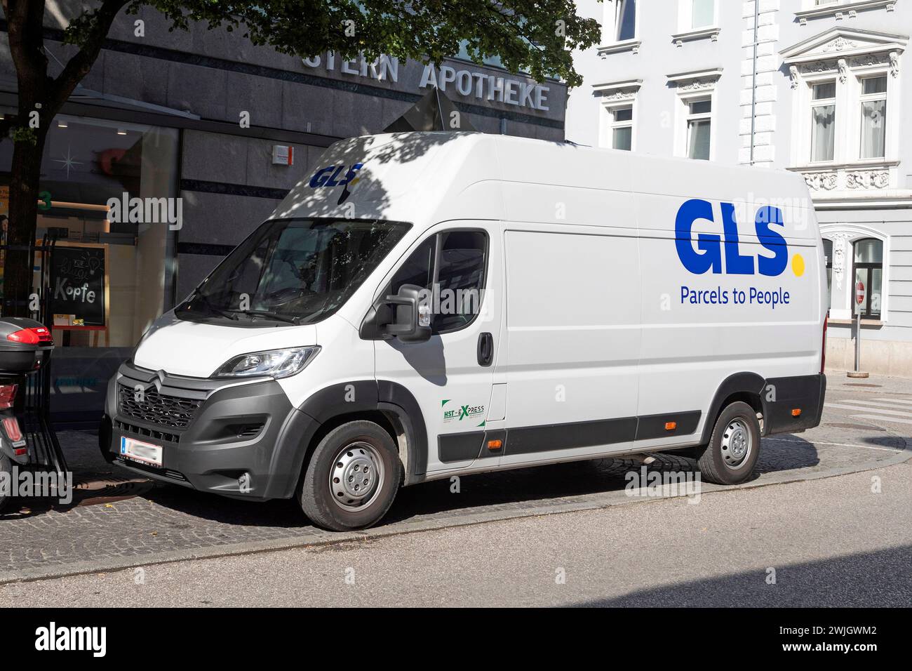 GLS Parcel Deliver Stock Photo - Alamy