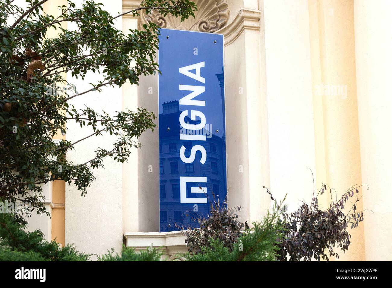 Rene benko hi-res stock photography and images - Alamy