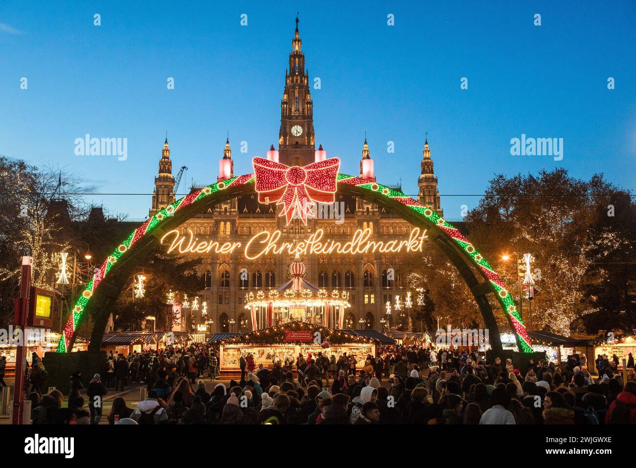 Weihnachtsmarkt christkindlmarkt am hi-res stock photography and images ...