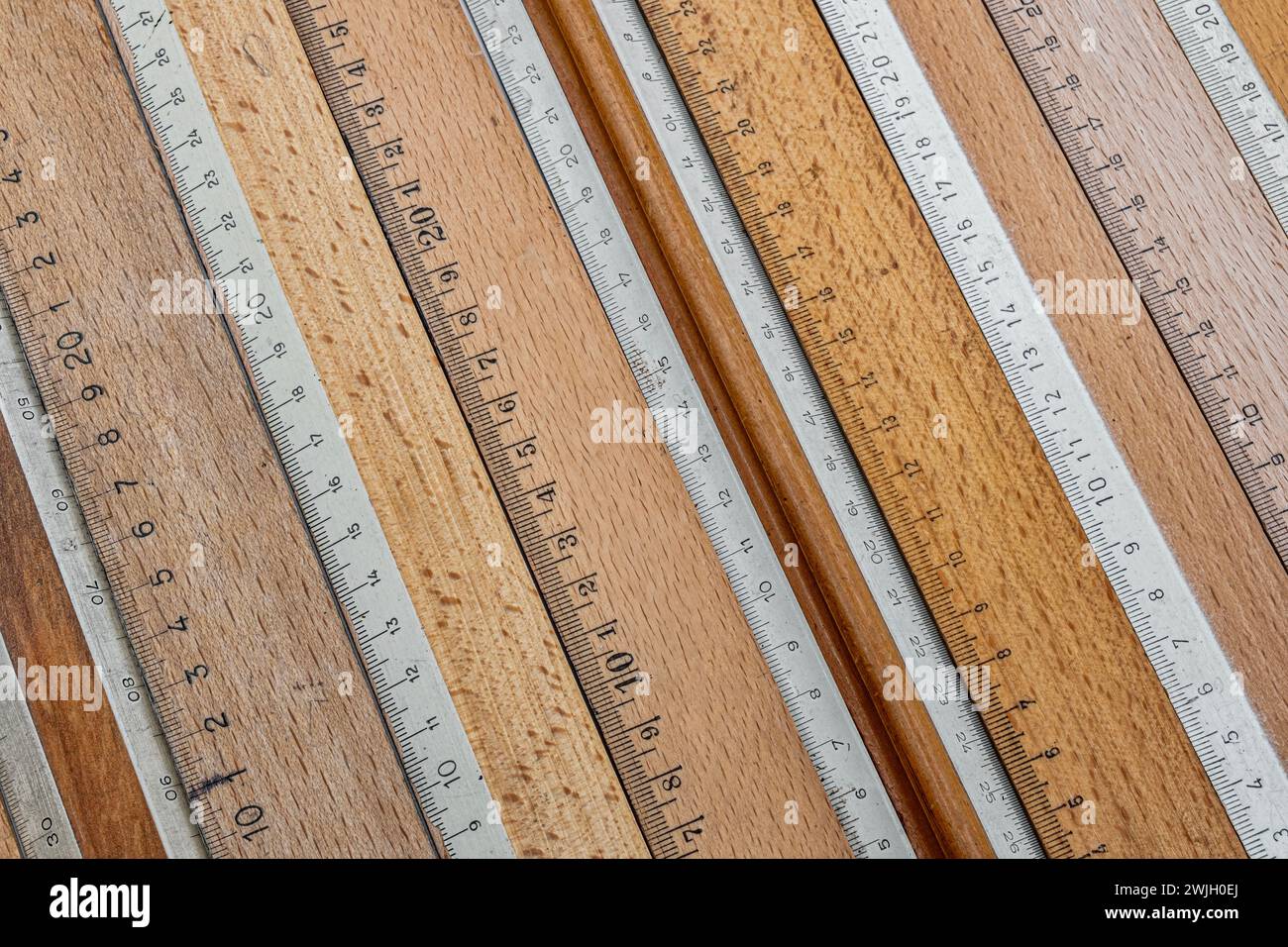 Stack o Retrof wooden rulers Stock Photo - Alamy
