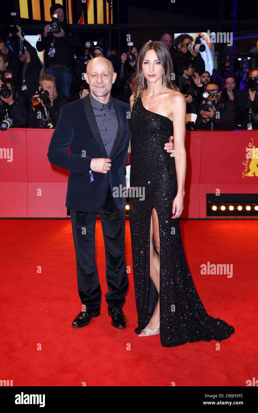 Juergen Vogel und Natalia Belitski bei der Eroeffnung der 74. Berlinale Internationale ...