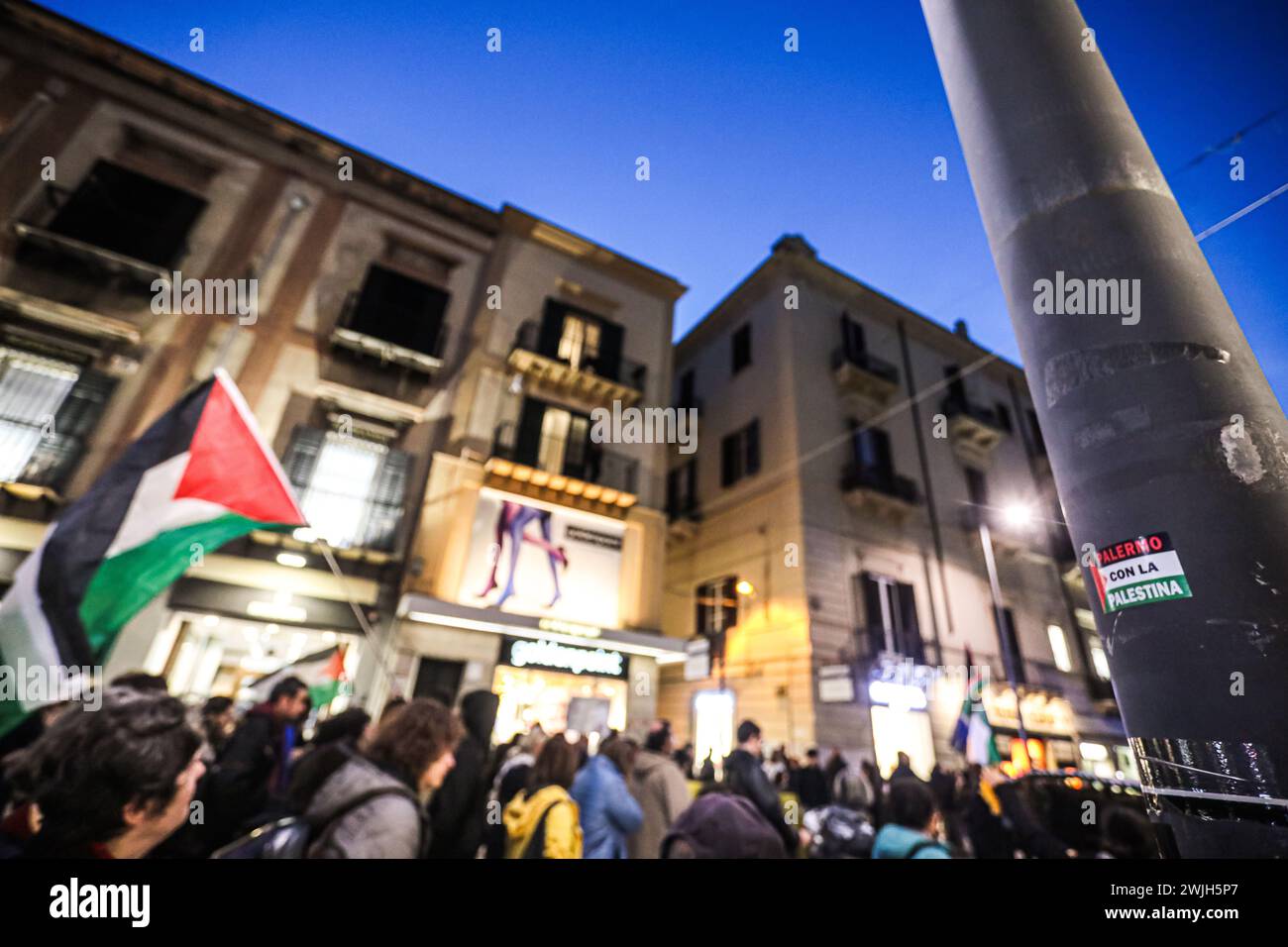 Hundreds pro-Palestine rally in Palermo to protest against Zara and Mc ...