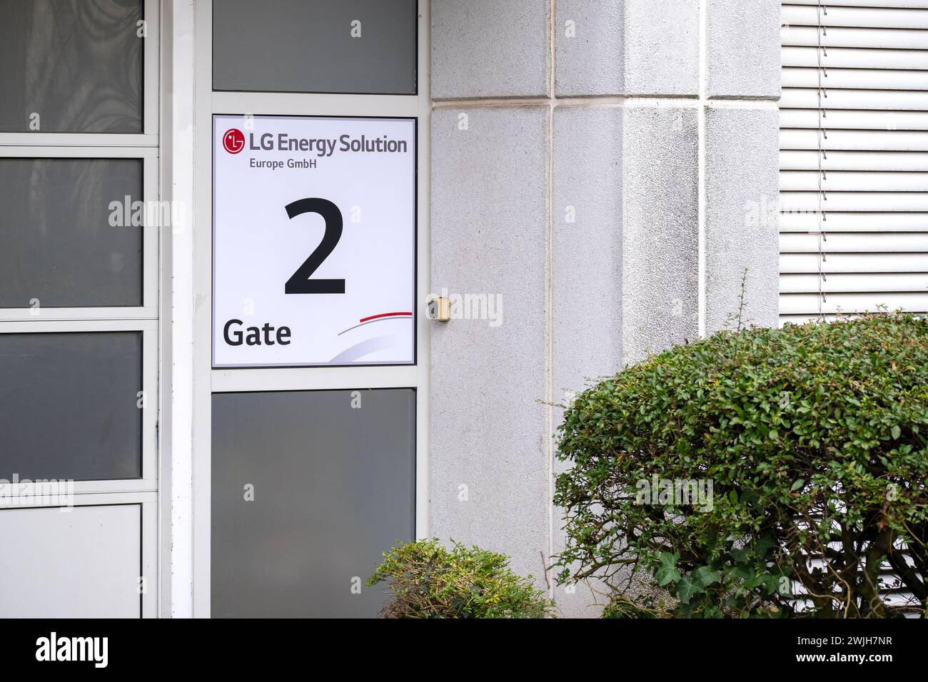 LG Energy Solution battery manufacturing company Advertising banner ...