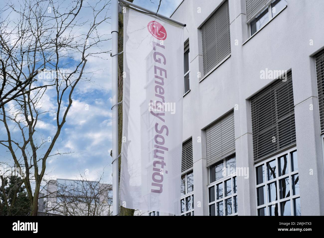 LG Energy Solution Ltd battery manufacturing company Advertising banner ...