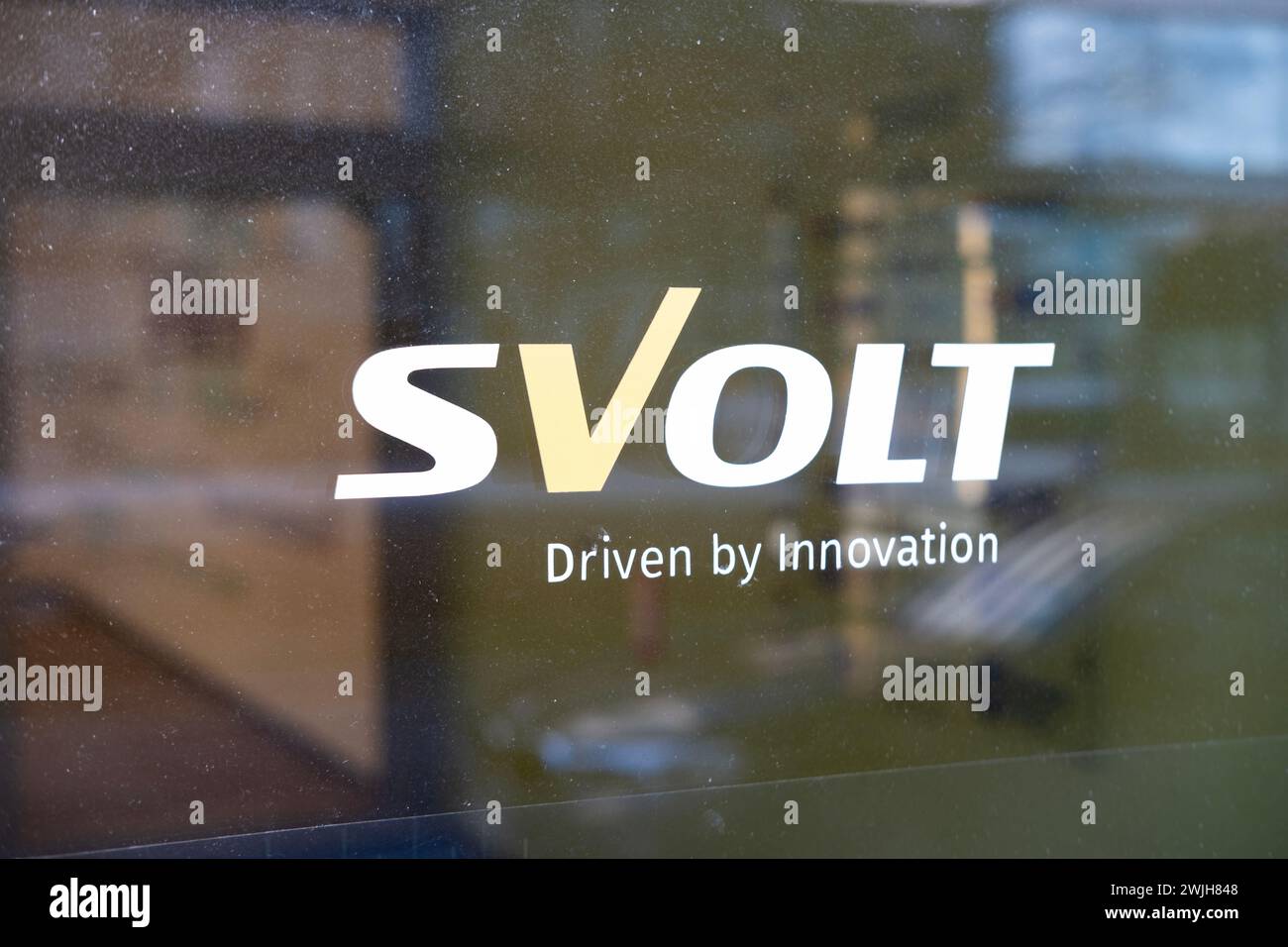 glass door office building SVolt company with logo SVOLT Energy ...