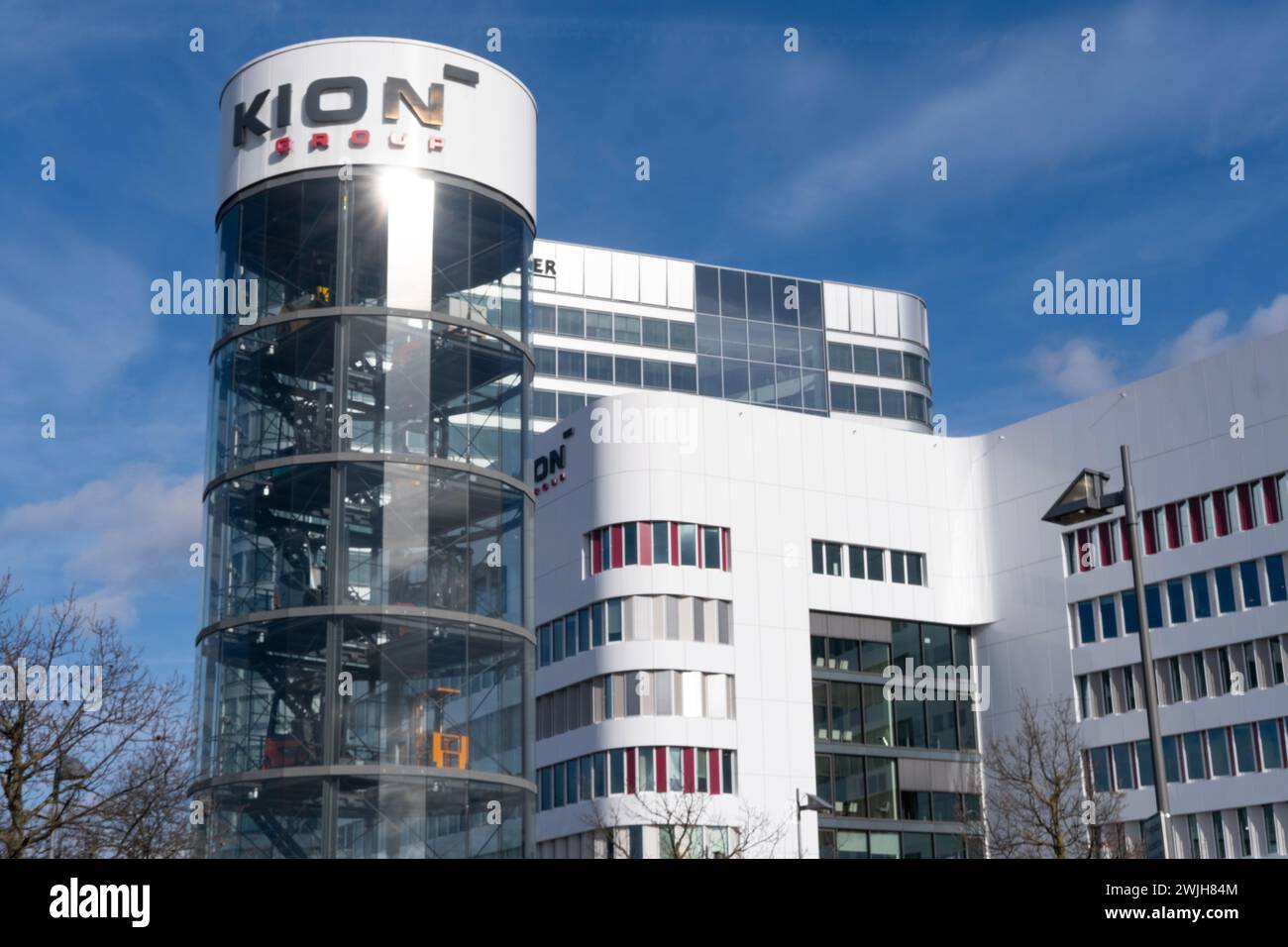 manufacturer equipment, self-propelled vehicles for grabbing, lifting ...