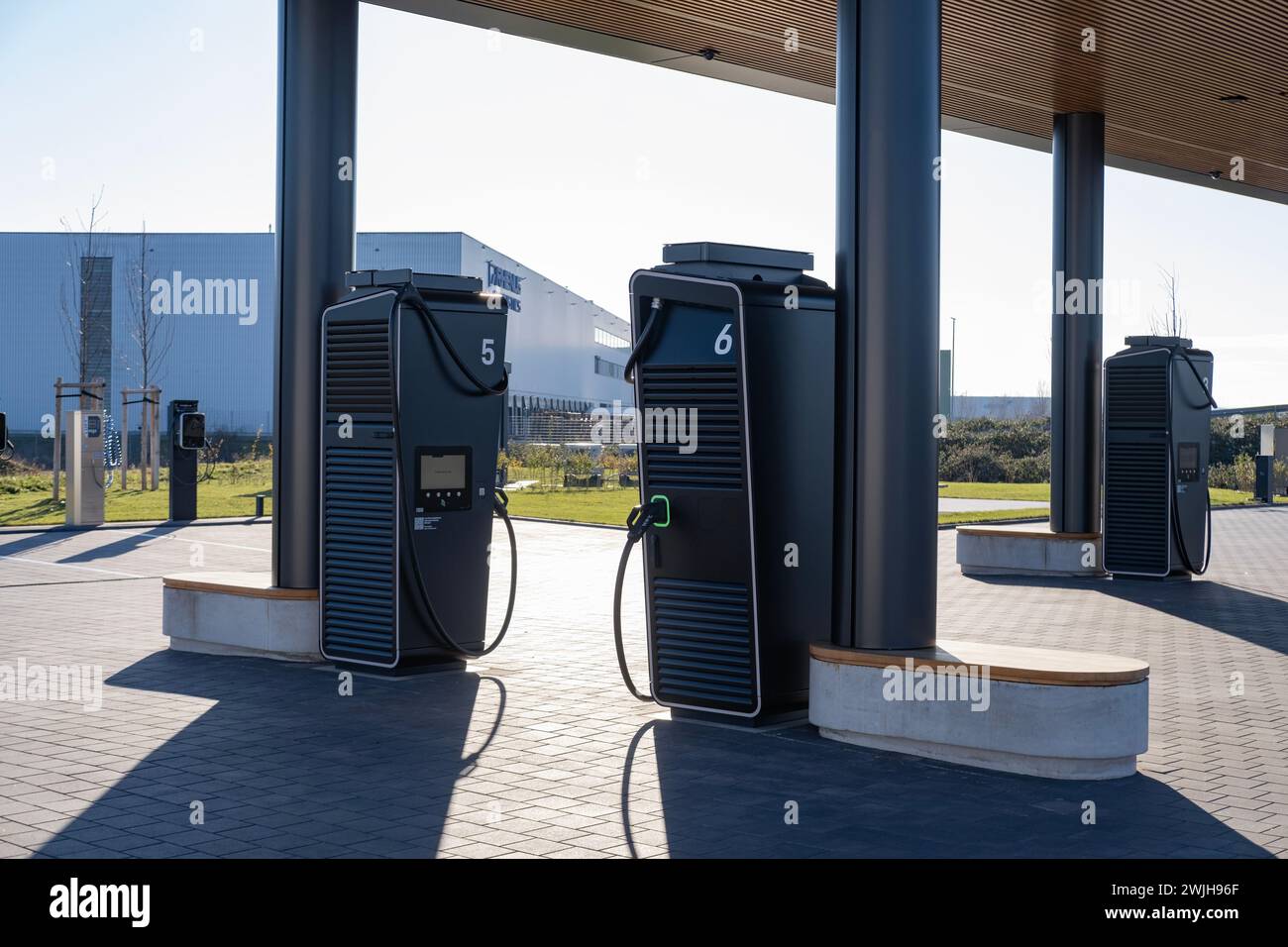 Porsche Charging Lounge Bingen am rhein, Power Charger electric vehicle ...