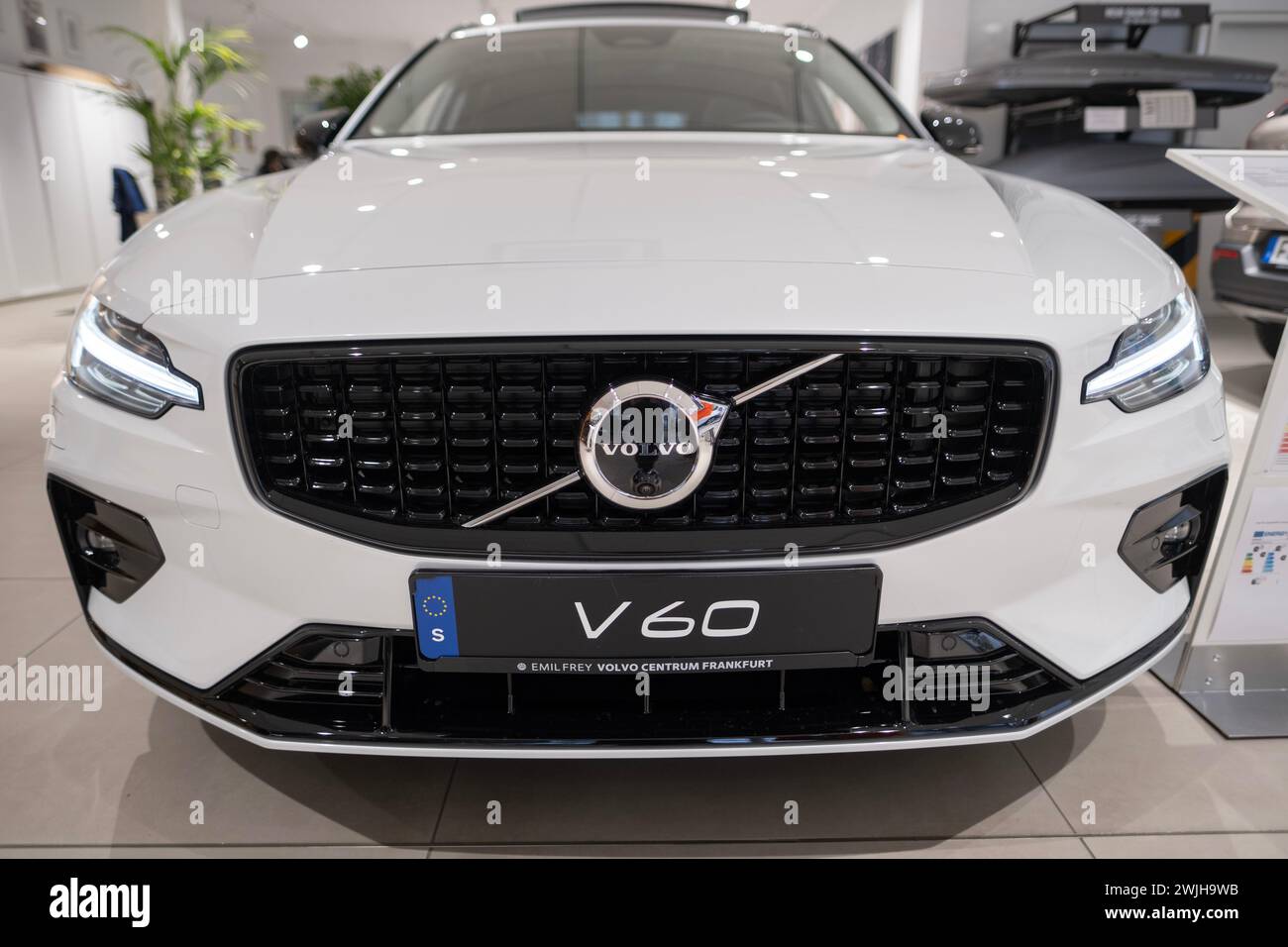 Volvo v60 hybrid hi-res stock photography and images - Alamy