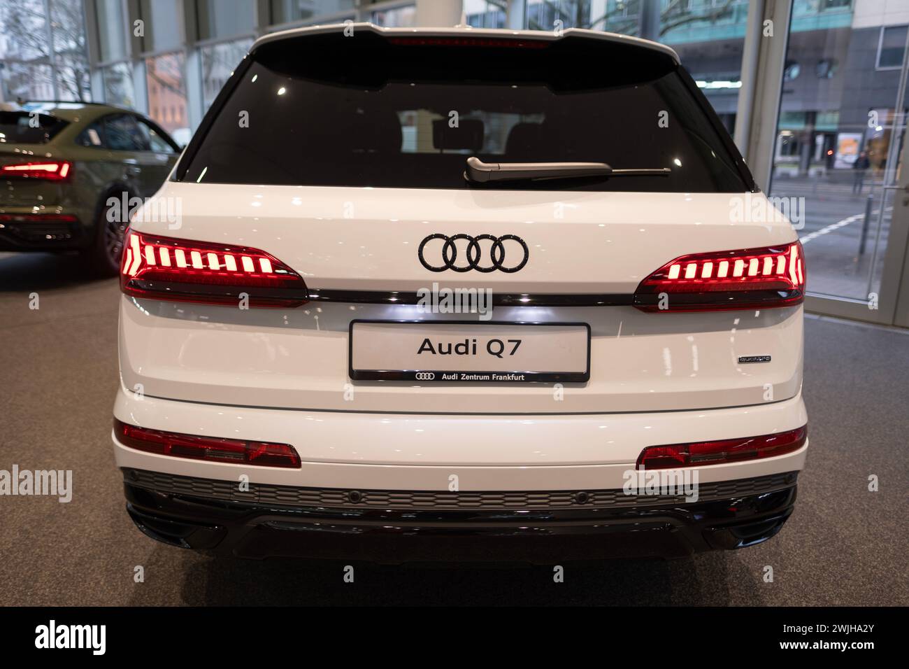 hybrid SUV Car Audi e-tron Q7 quattro, taillights, white multi-drive ...