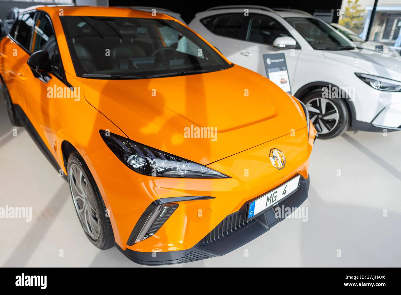 new orange Car MG4 Electric, Motor UK Limited Nanjing, high-performance ...