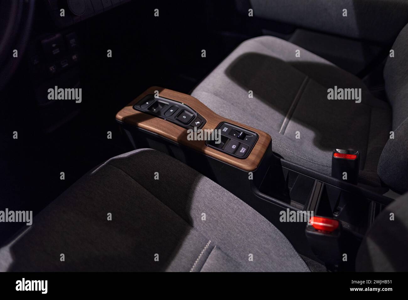 close up center console, seats, Interior, cockpit Honda e Electric Car ...