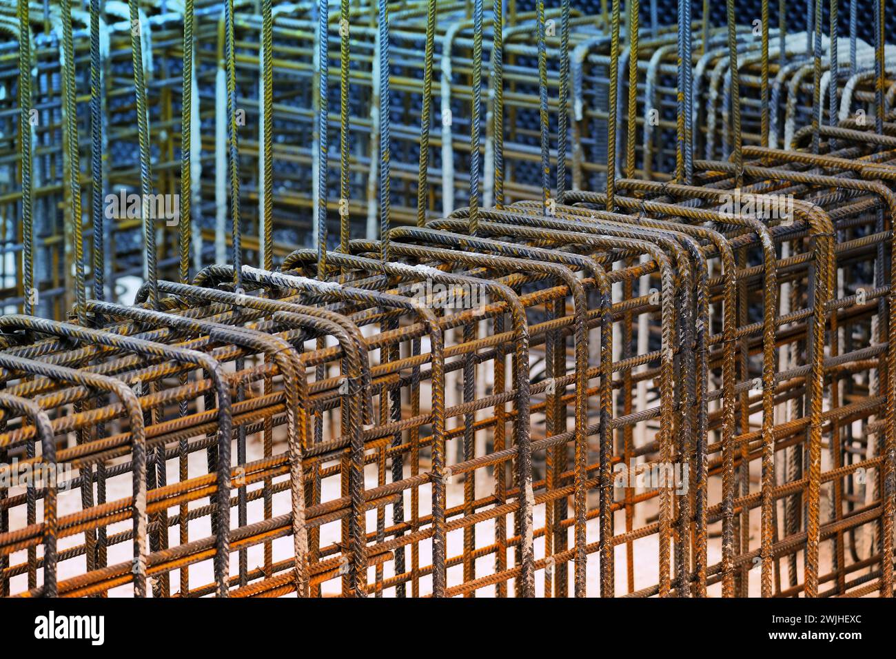 Construction mesh welded from durable iron reinforcement for pouring ...