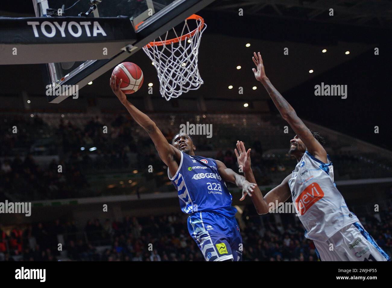 Torino, Italia. 15th Feb, 2024. GeVi Napoli Basket Tariq Owens defend the basket against Germani ...