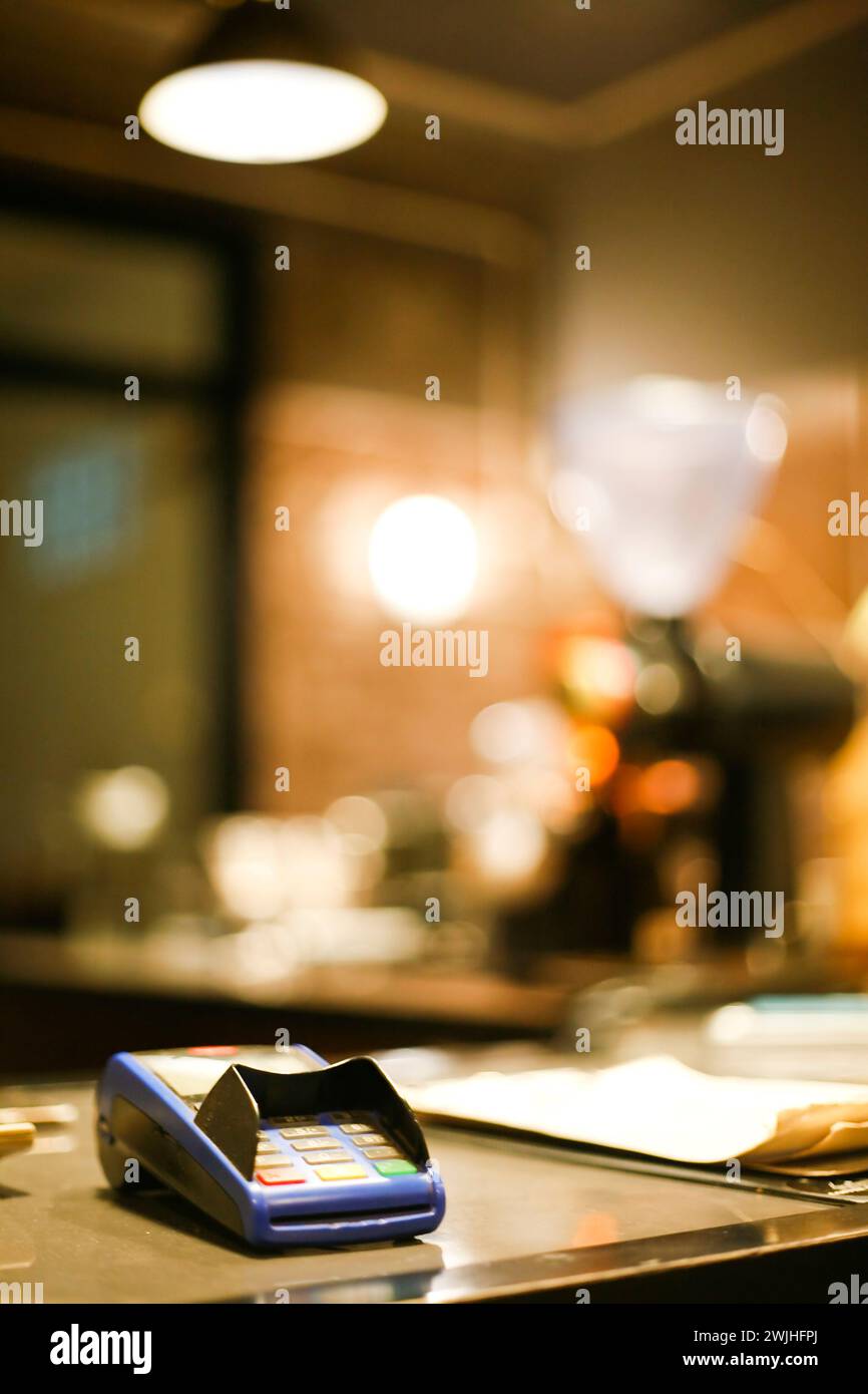 Cashier machine hi-res stock photography and images - Alamy