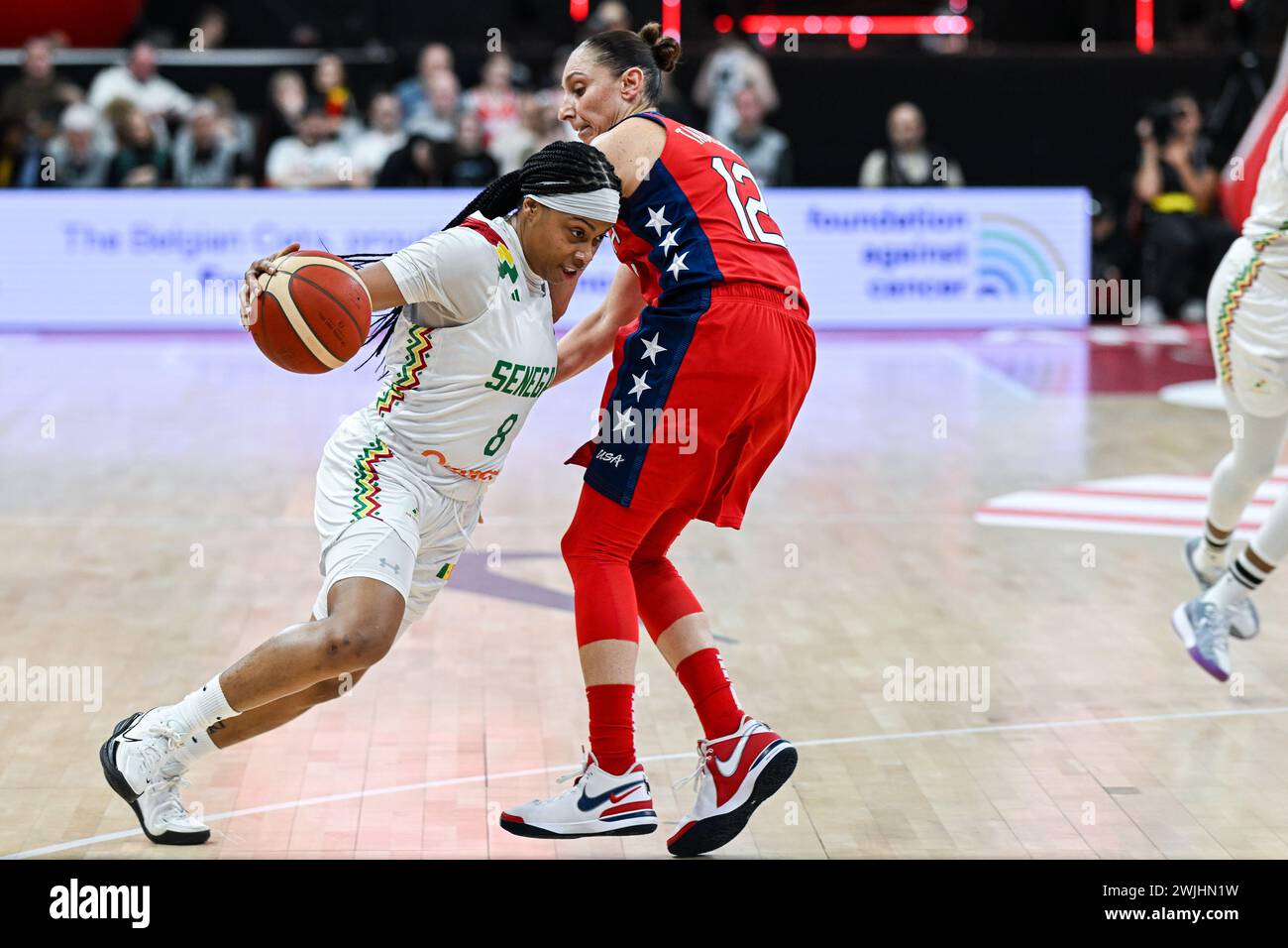 Antwerp, Belgium. 11th Feb, 2024. Cierra Dillard of Senegal an Diana ...