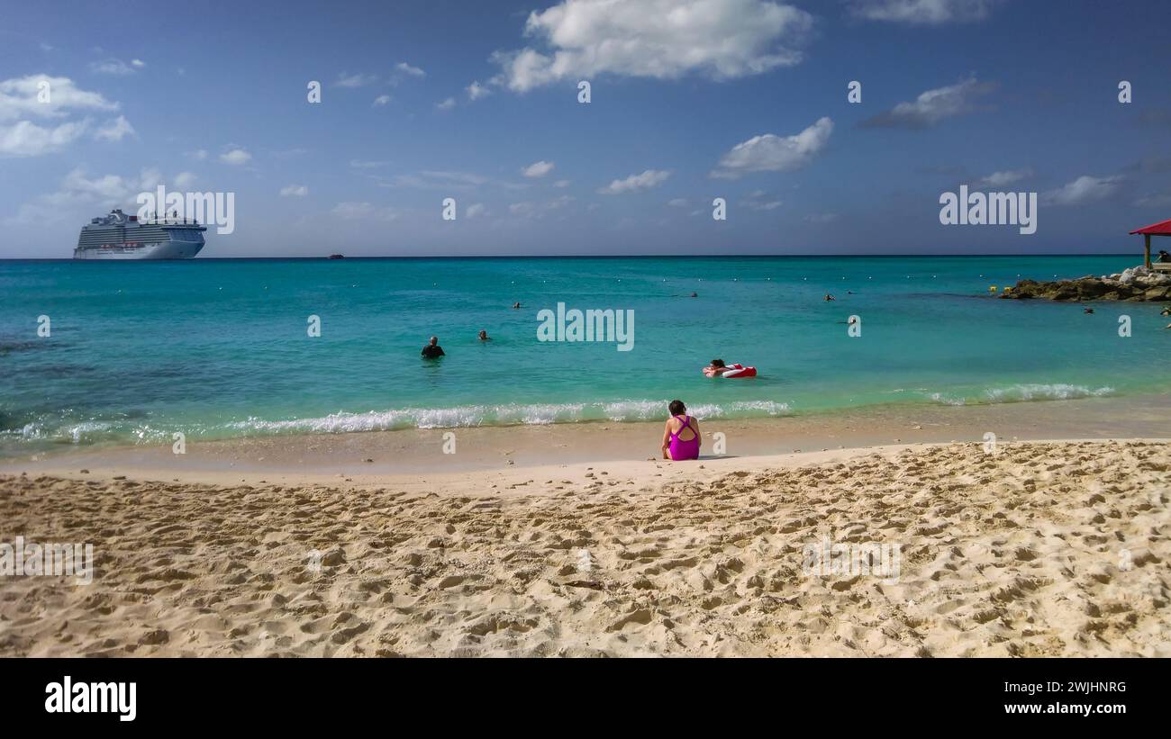 Tropical beach of Princess Cays Island in Bahamas Stock Photo - Alamy
