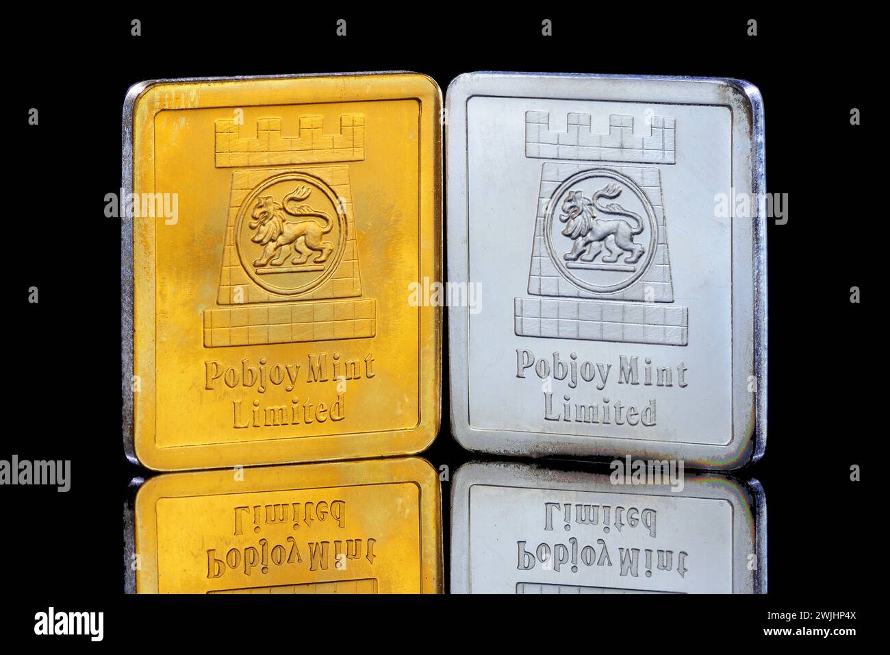 Pobjoy coin set album medal hi-res stock photography and images - Alamy
