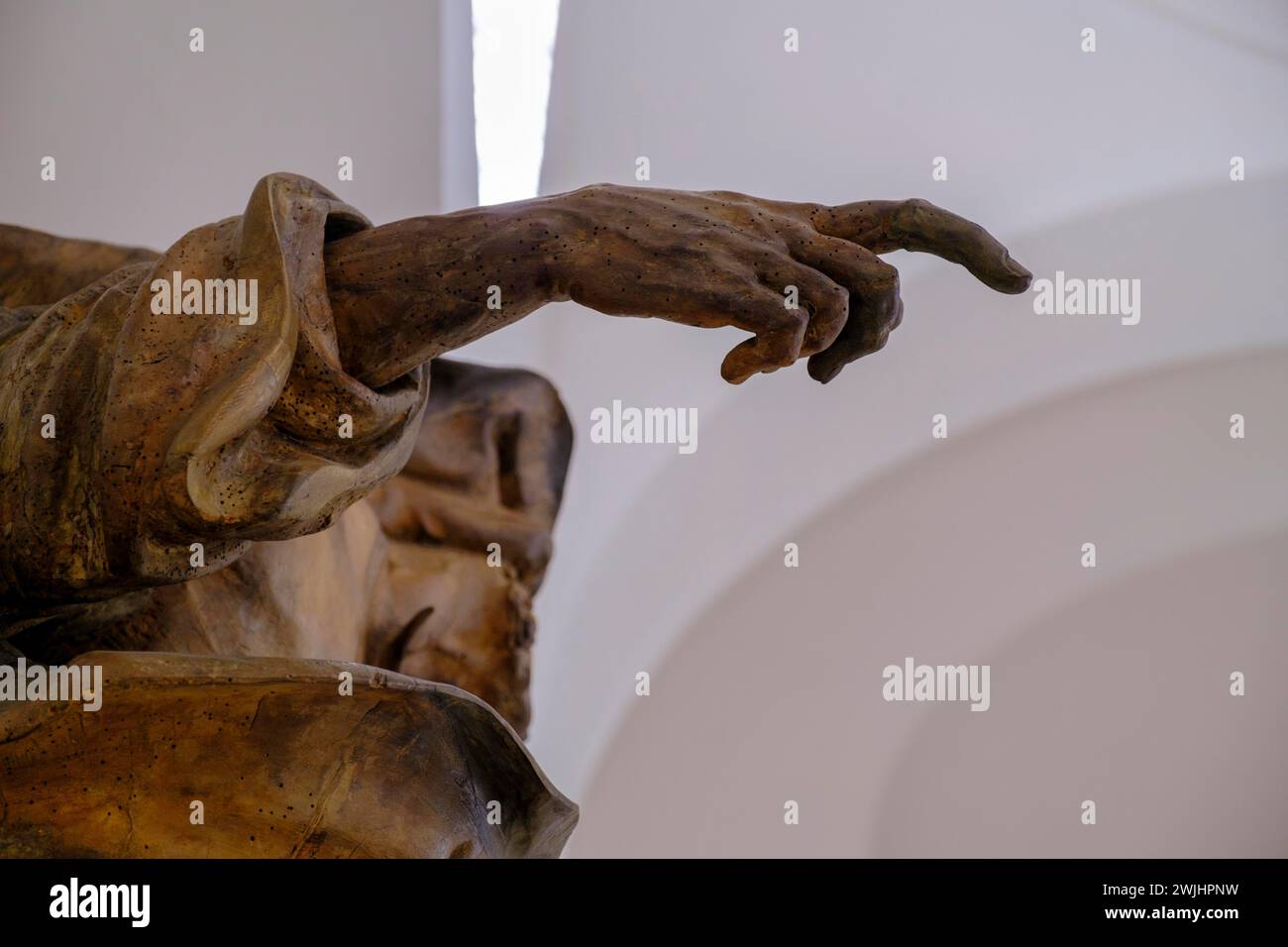Finger pointing, hands of statues, Church of St Moritz, Augsburg ...