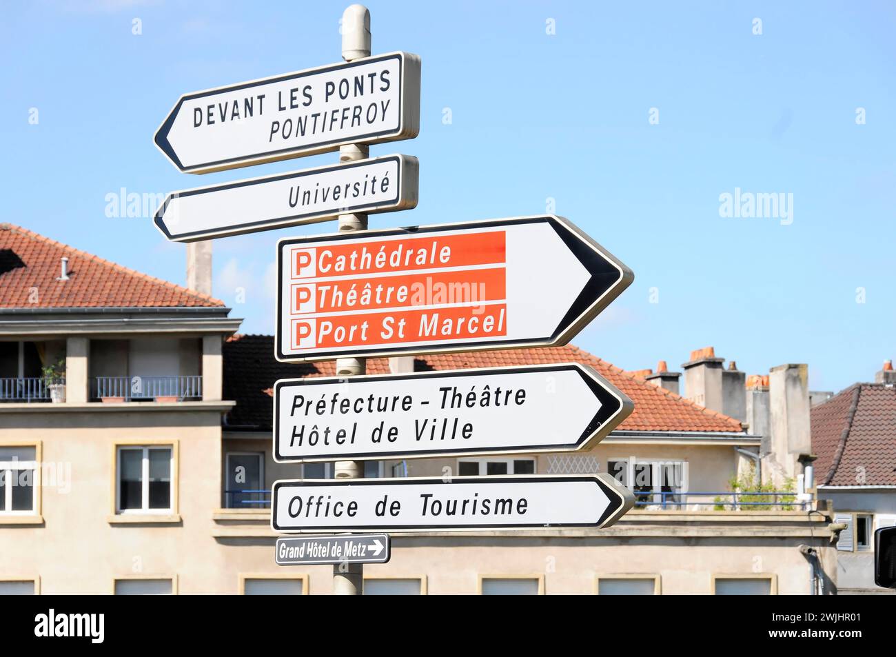 Street signs, Metz, Lorraine, France Stock Photo - Alamy
