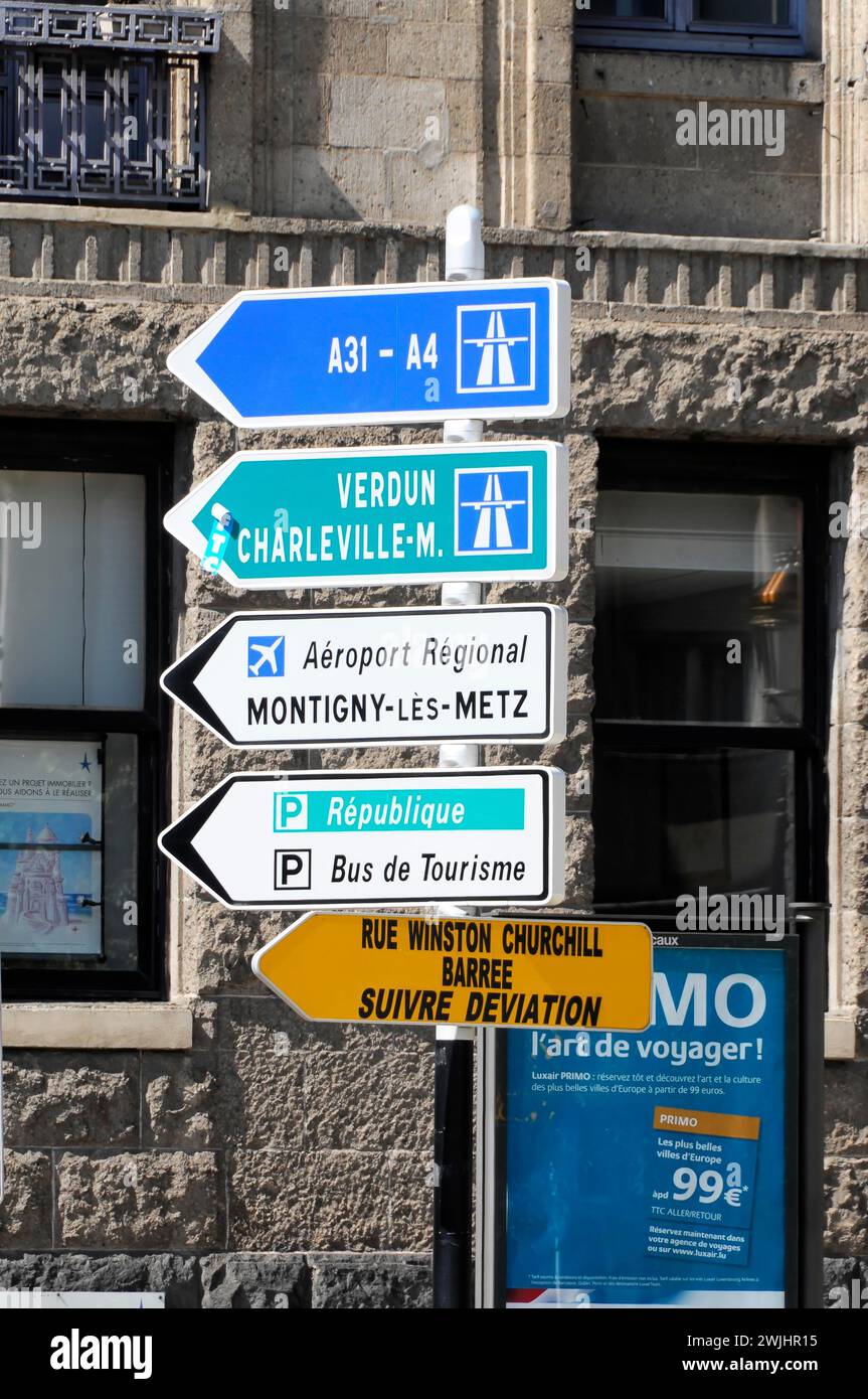 Street signs in the city centre, Metz, Lorraine, France Stock Photo - Alamy