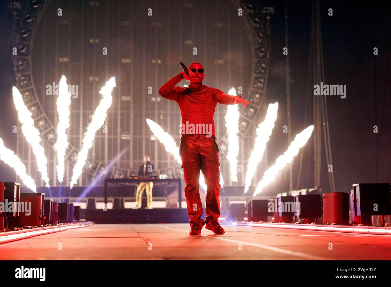 Rapper Luciano bei seinem Auftritt in der Lanxess-Arena. Köln, 15.02. ...