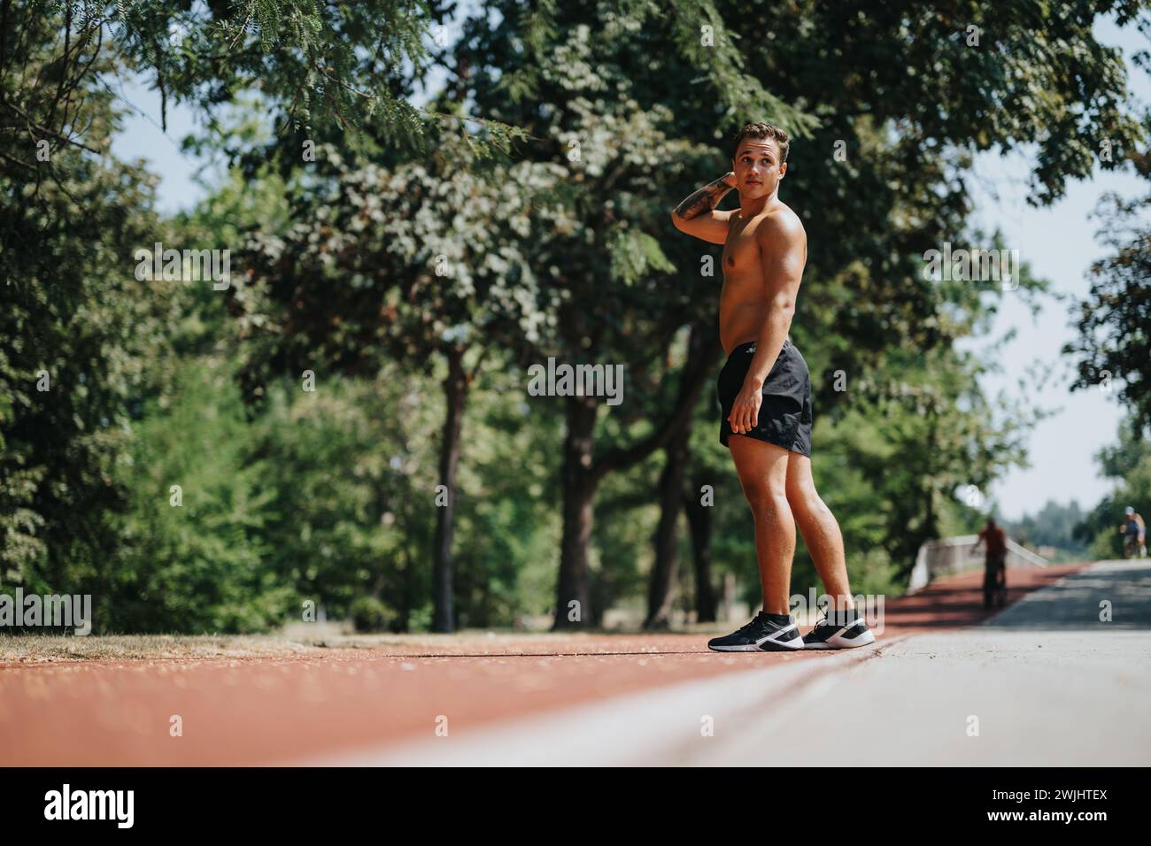 Sportspeople doing cartwheel hi-res stock photography and images - Alamy
