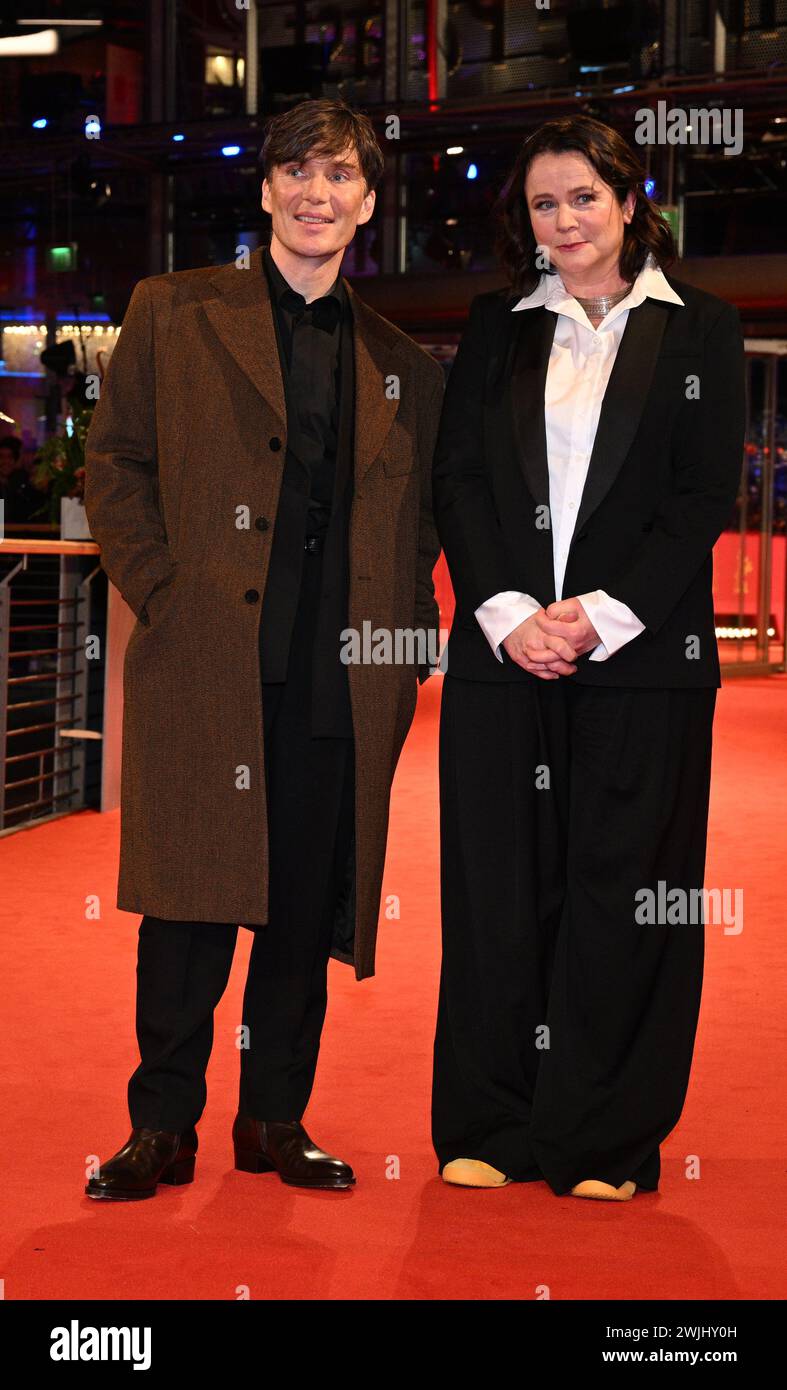 Berlin, Germany. 15th Feb, 2024. Actor Cillian Murphy and actress Emily Watson stand on the red ...