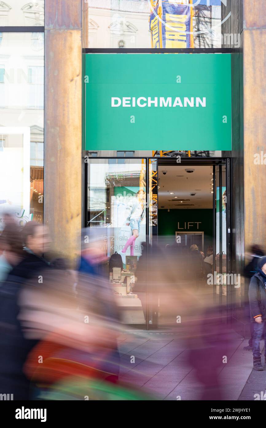 Munich, Germany. 15th Feb, 2024. Deichmann Shoes. People, including ...