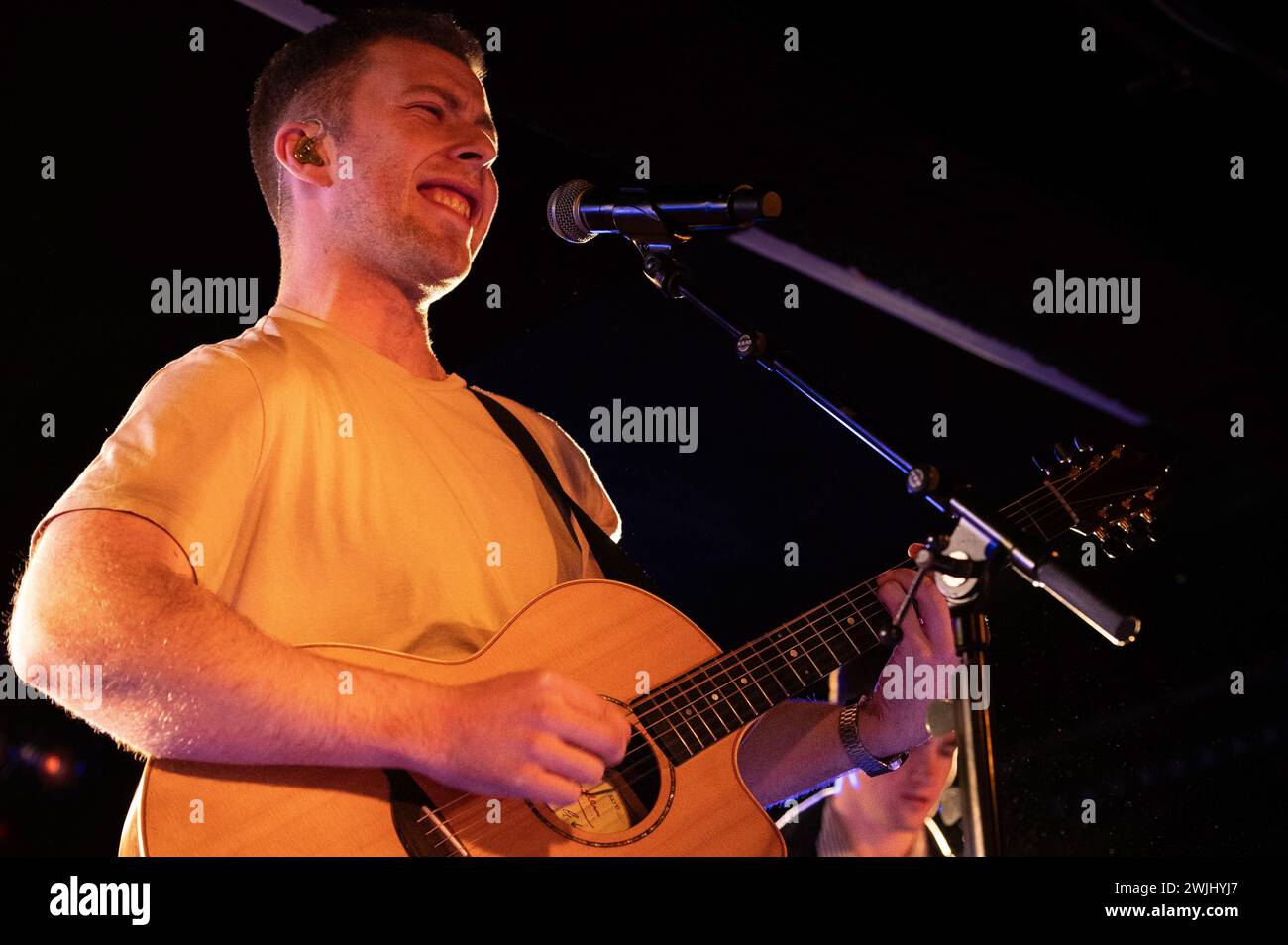 Photographs Kingfishr performing at King Tuts Glasgow on the 15th ...