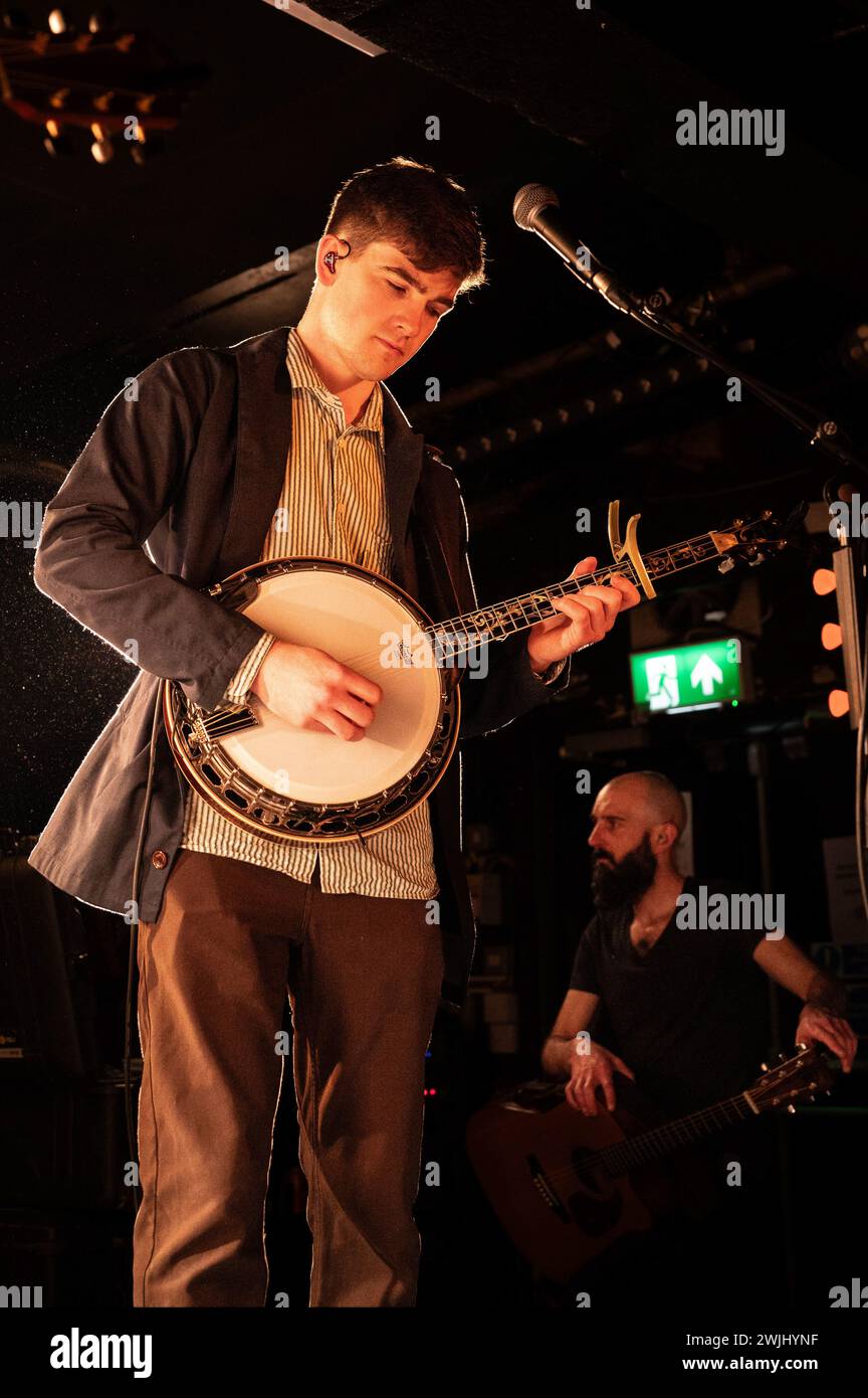 Photographs Kingfishr performing at King Tuts Glasgow on the 15th ...
