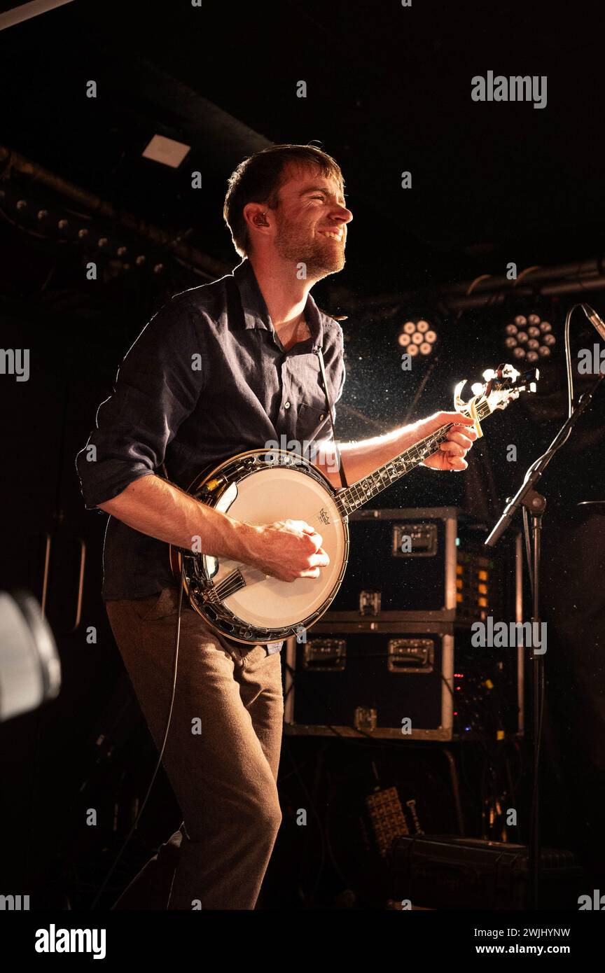 Photographs Kingfishr performing at King Tuts Glasgow on the 15th ...