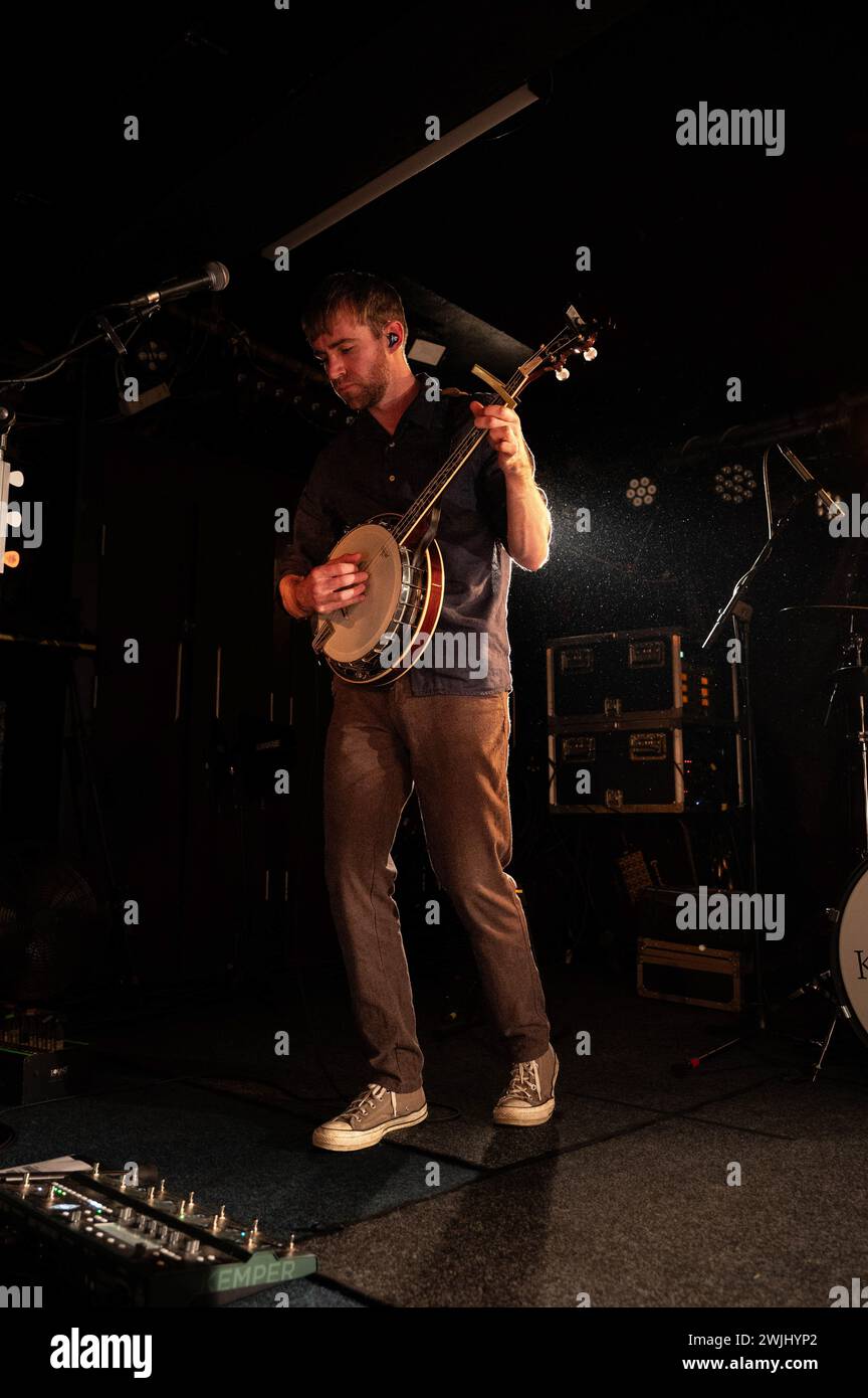 Photographs Kingfishr performing at King Tuts Glasgow on the 15th ...